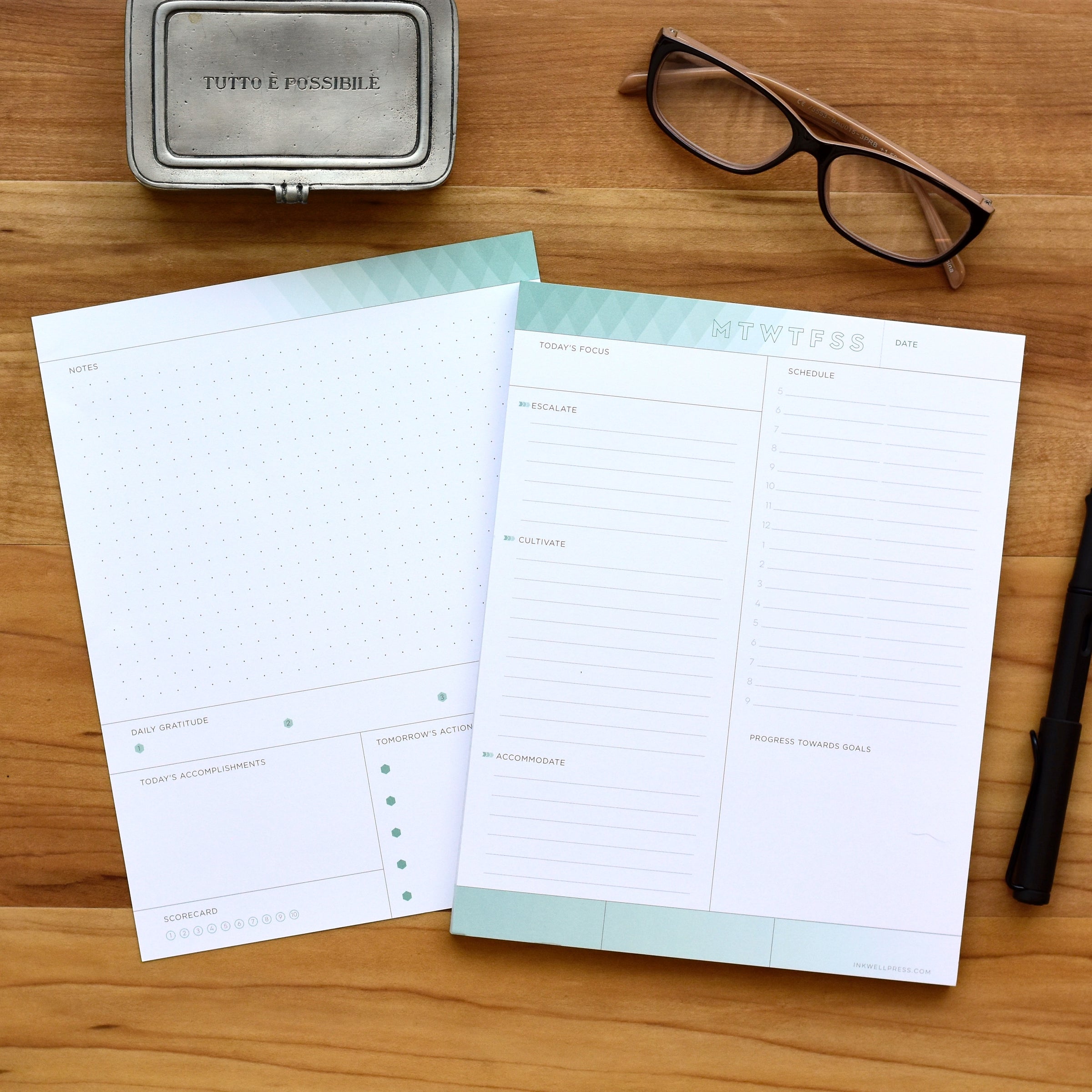 2021 DAILY FOCUS AND GRATITUDE NOTEPAD – inkWELL Press